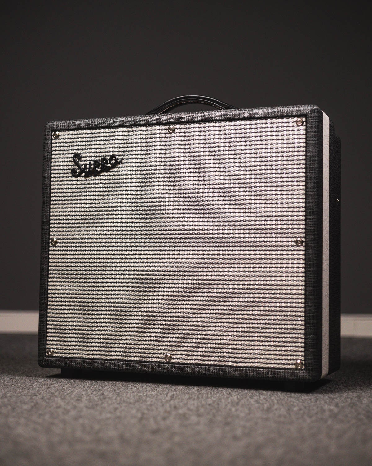U SUPRO BLACK MAGIC REVERB